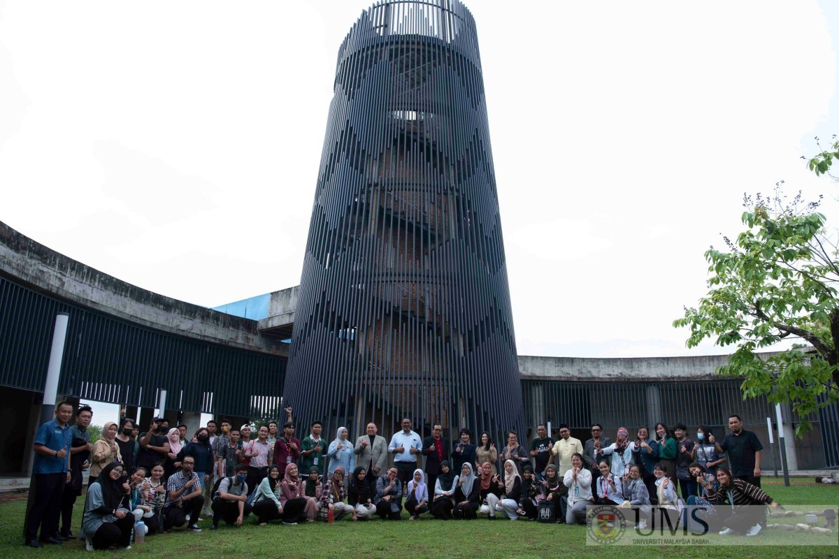 UMS anjur pameran CSR untuk pelukis seni – © Borneo Echo